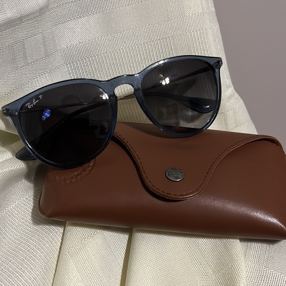 Ray-Ban | Accessories | Ray Ban Classic Sunglasses Polarized Grey ...